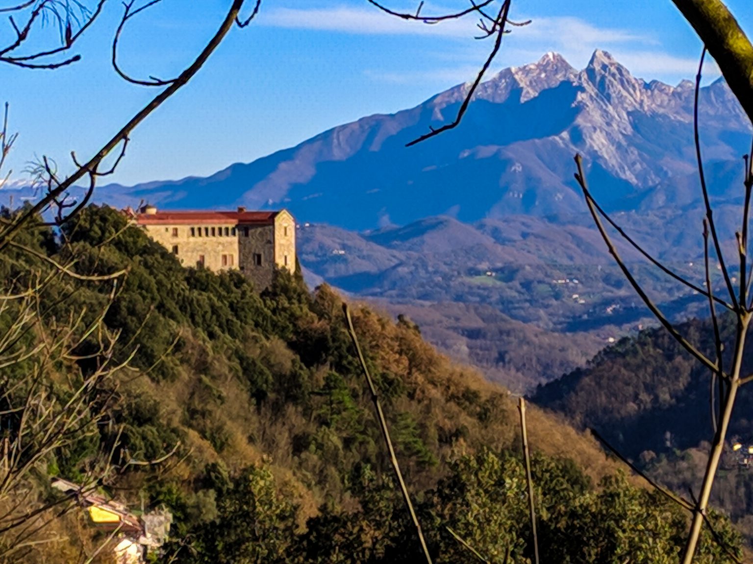 Podenzana | La Gavarina d'Oro | storia ed itinerari